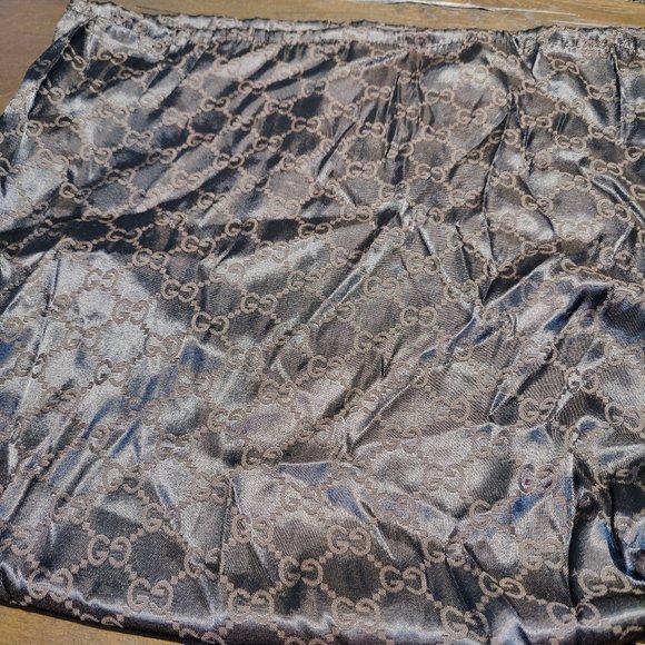 Gucci | Bags | Vintage Satin Gucci Logo Dust Cover 8 X 18 Drawsting ...